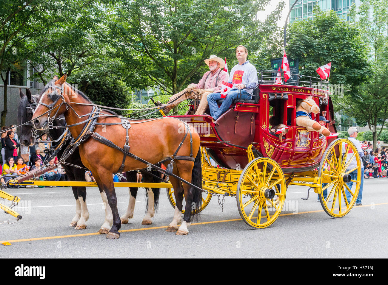 Wells fargo parade stagecoach hi-res stock photography and images - Alamy