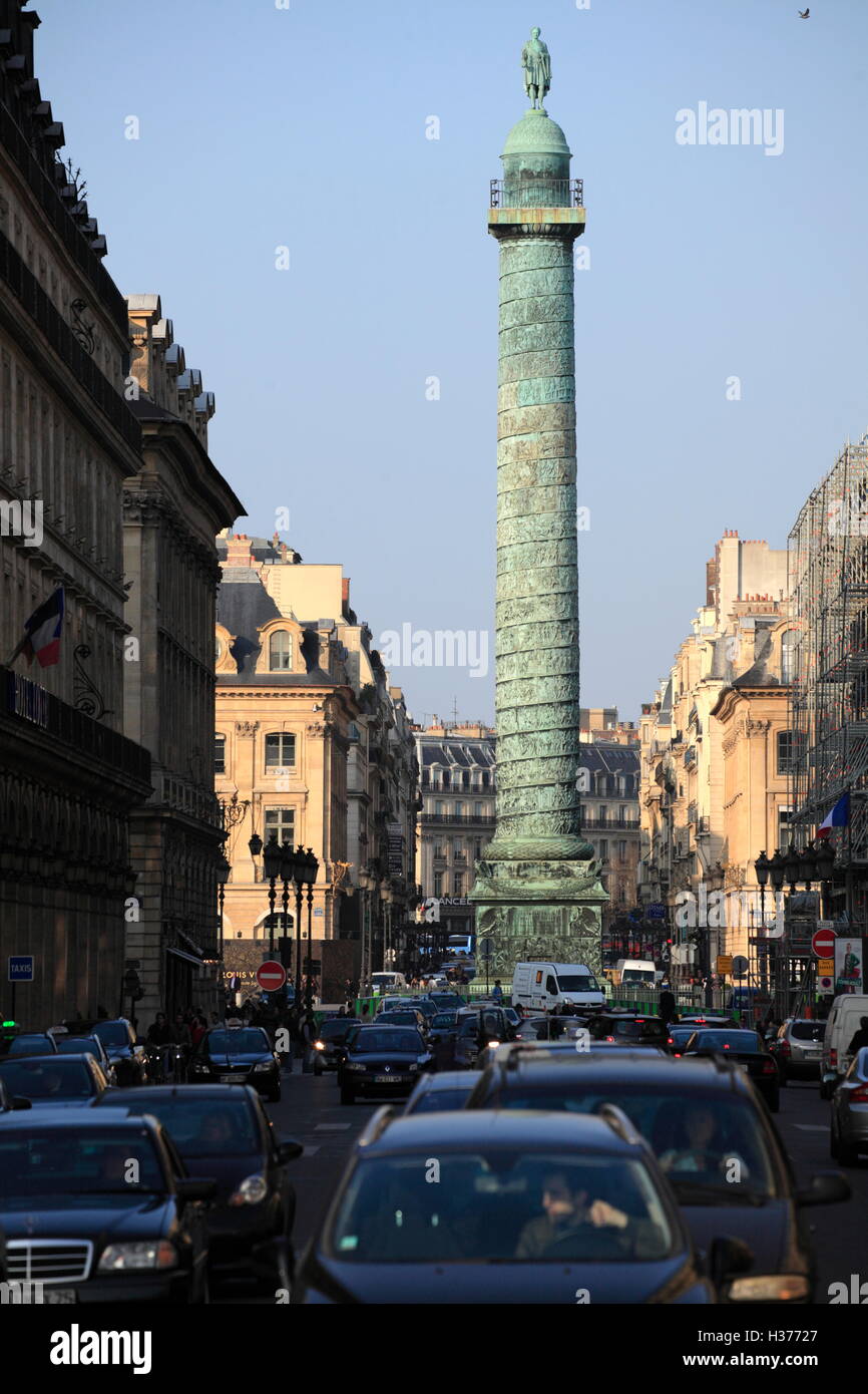Traffics on street vendome column hi-res stock photography and images ...
