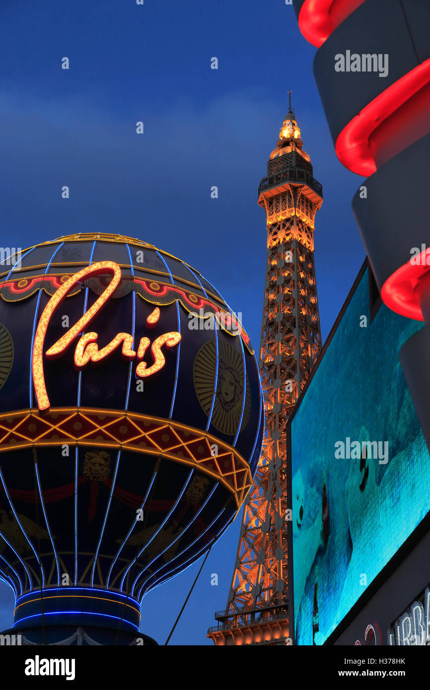 Hot air balloon and Eiffel Tower of Paris Hotel and Casino.Las Vegas ...
