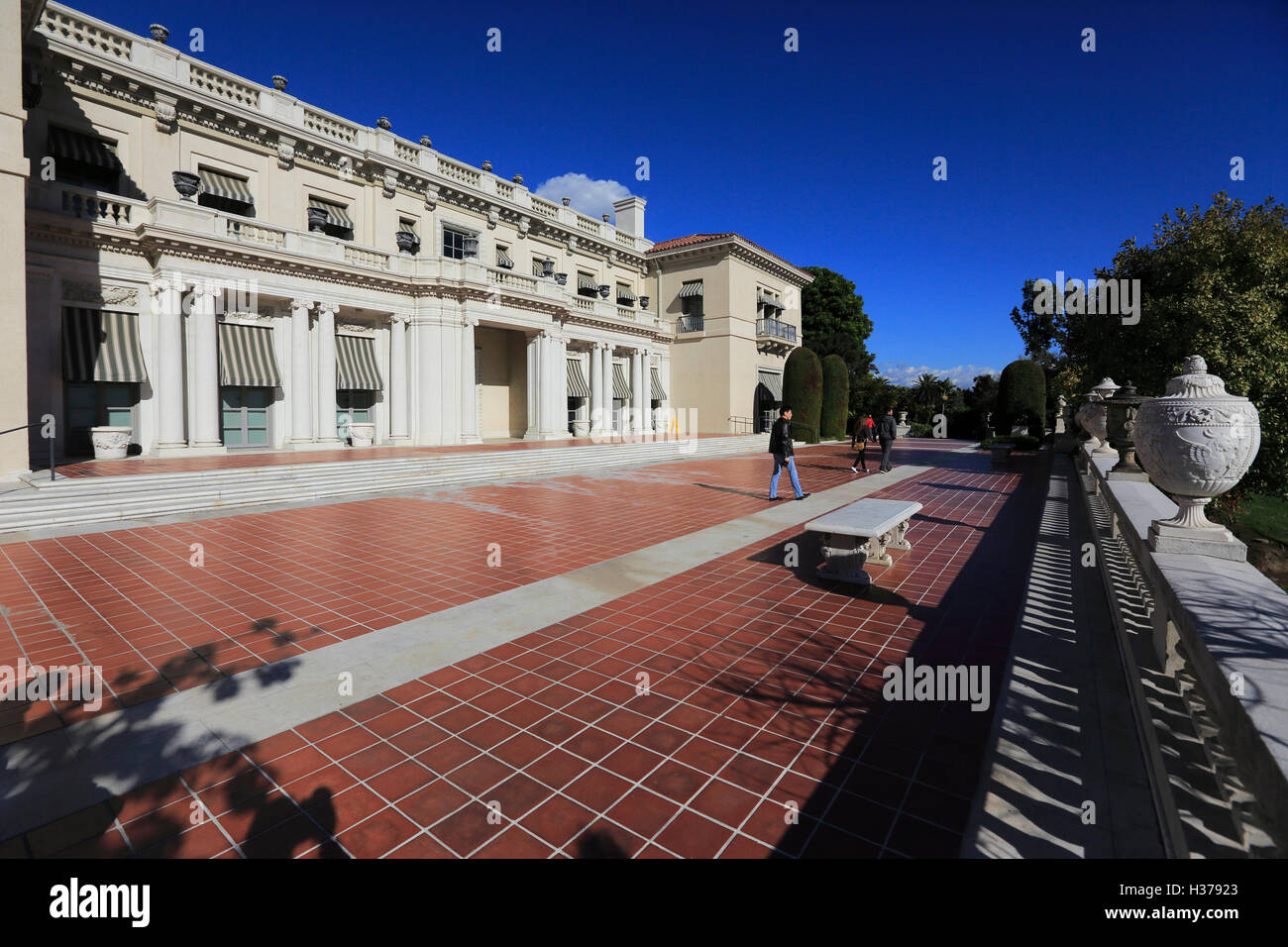 Huntington Art Gallery building in Huntington Library,Art Collection ...