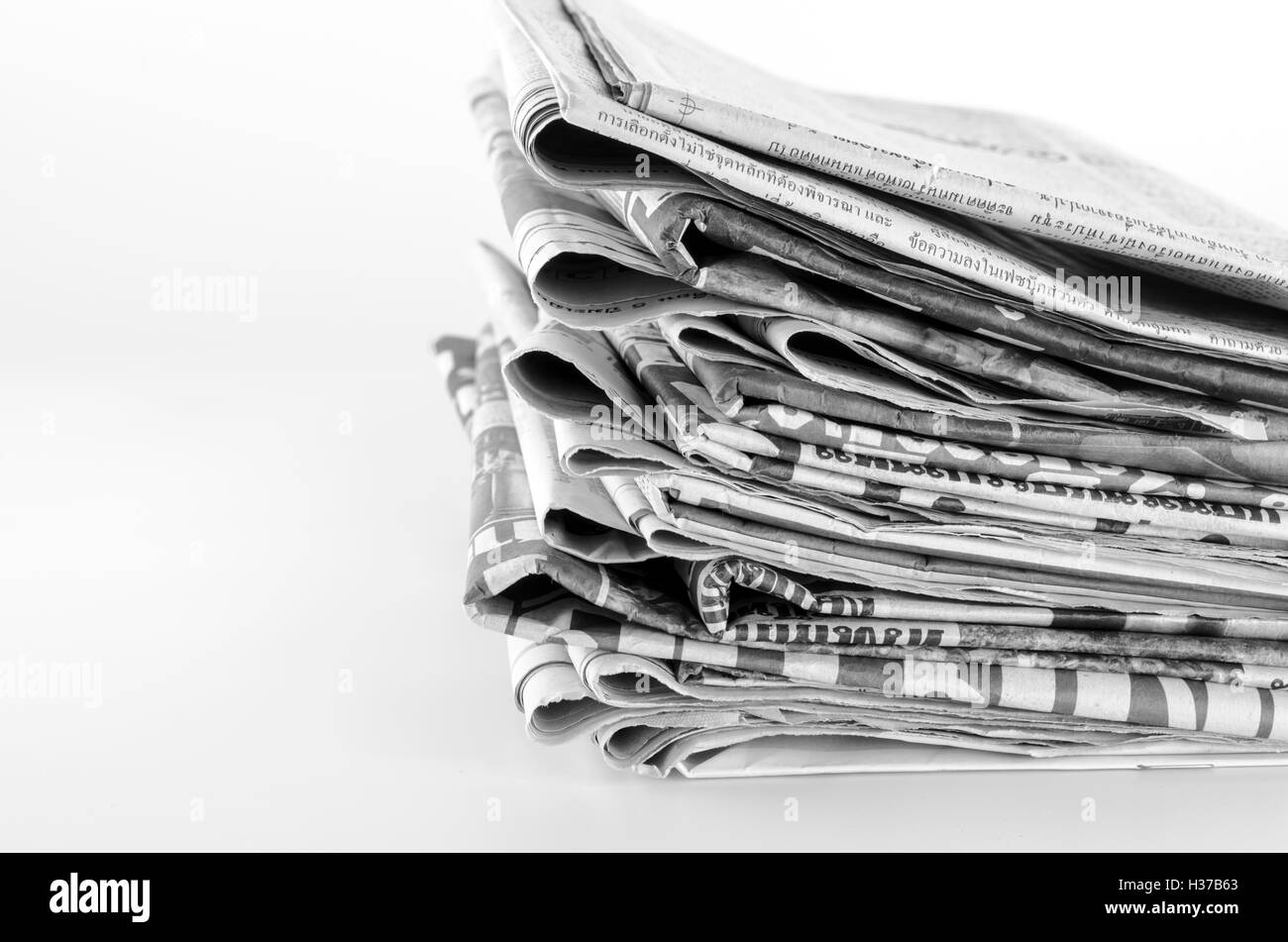 Stack newspapers and magazines Black and White Stock Photos & Images ...