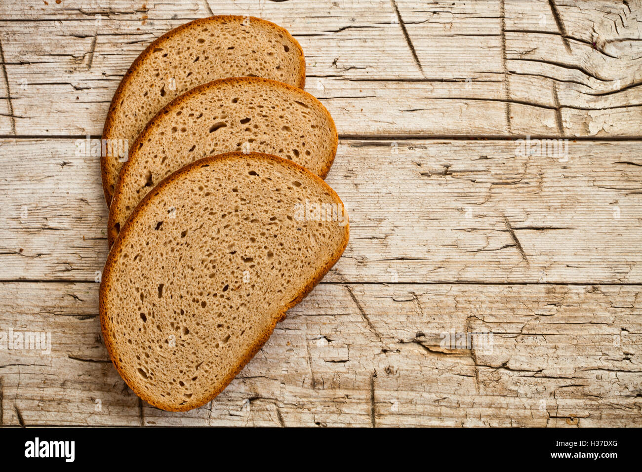 three slices of rye bread Stock Photo - Alamy