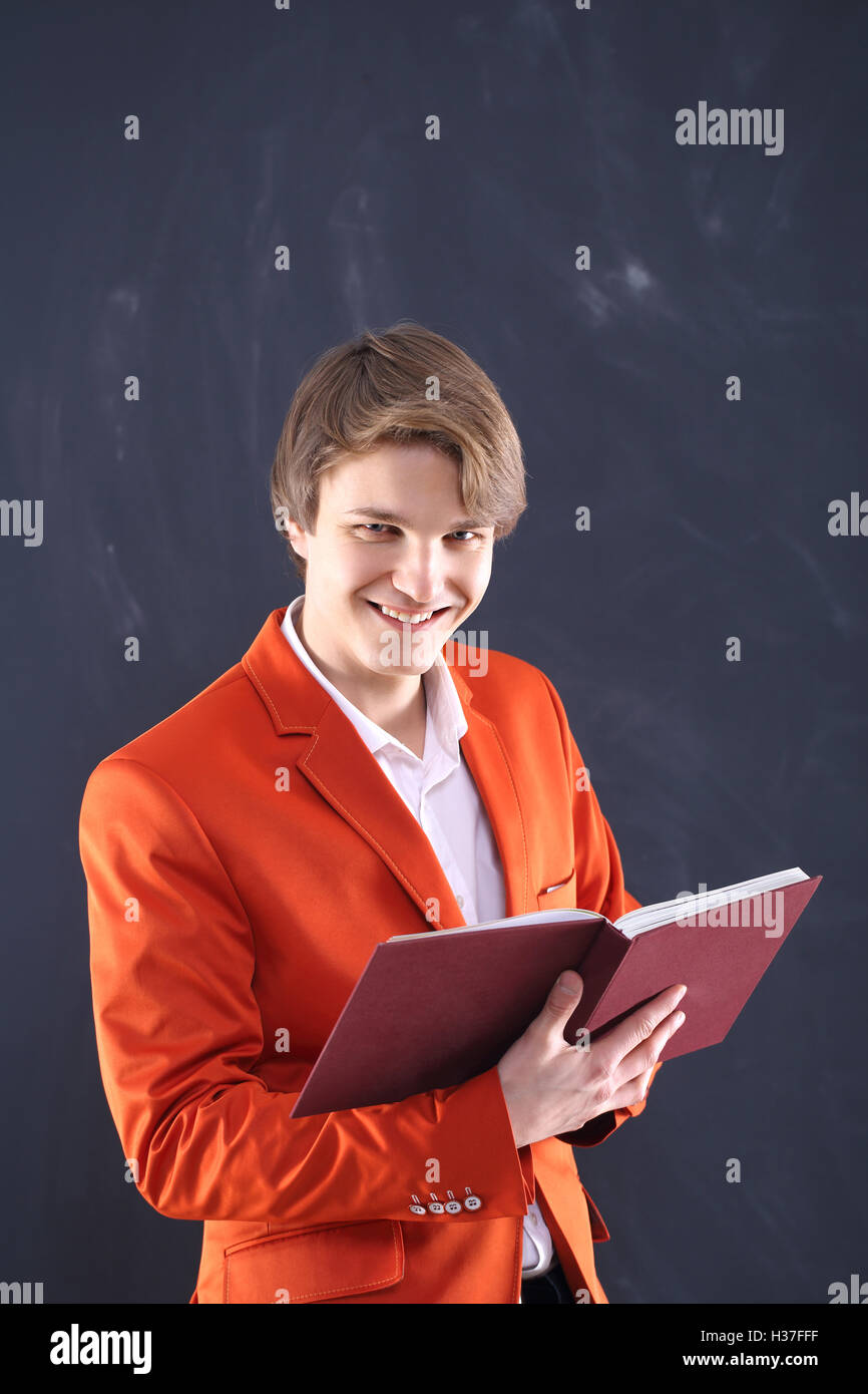 Smiling office worker Stock Photo - Alamy Smiling office worker Stock Photo - Alamy