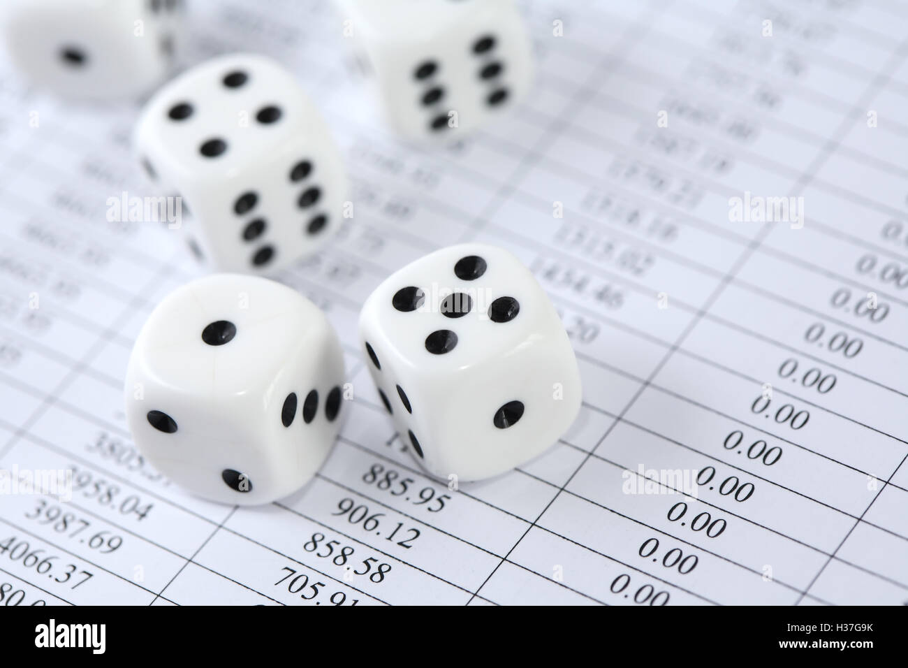 Dice game hi-res stock photography and images - Alamy