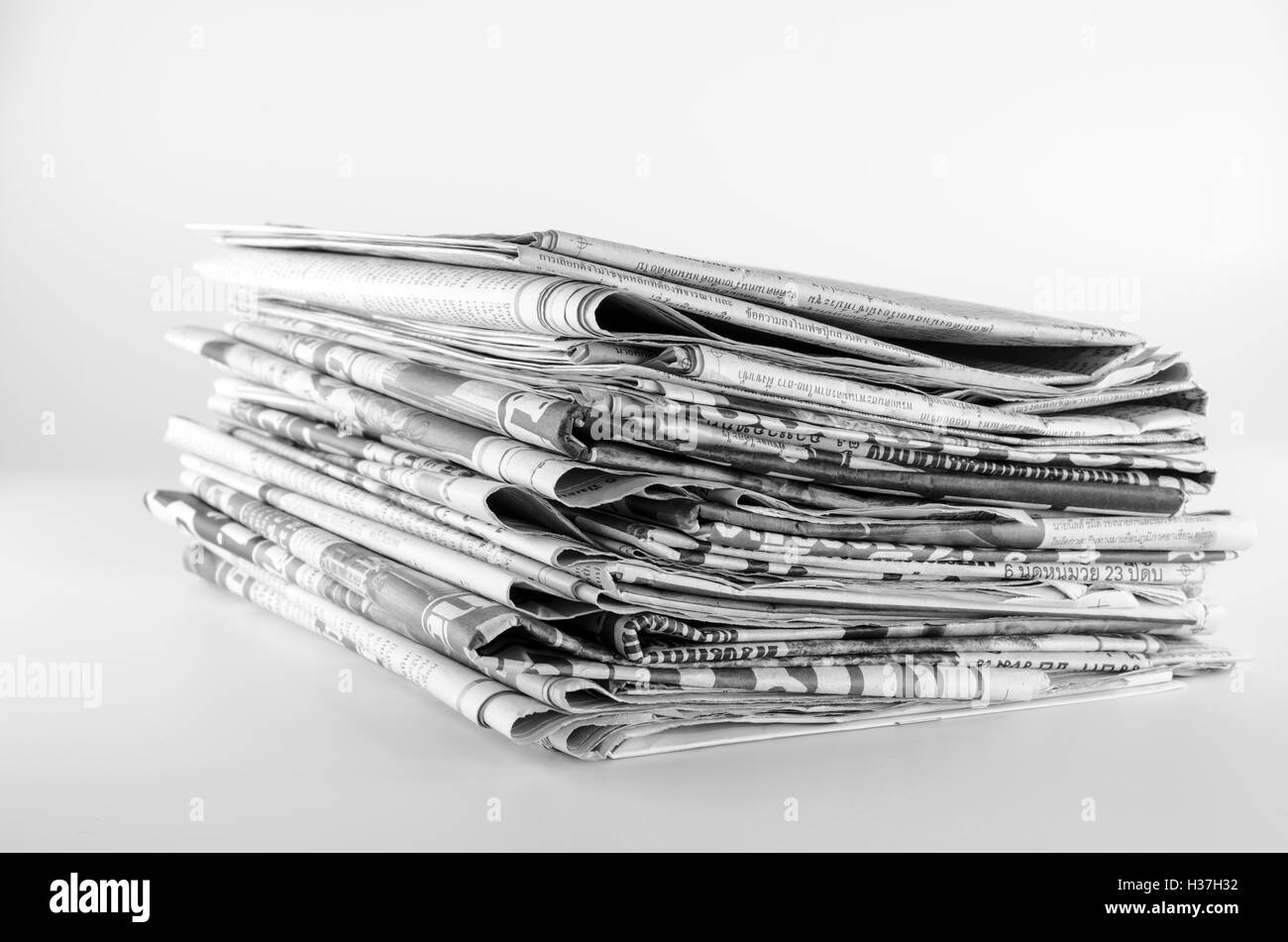 stack of newspaper Stock Photo - Alamy