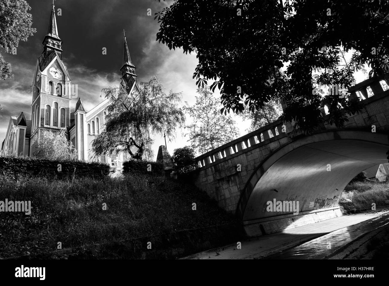 Protestant christianity church in Black and White Stock Photos & Images ...