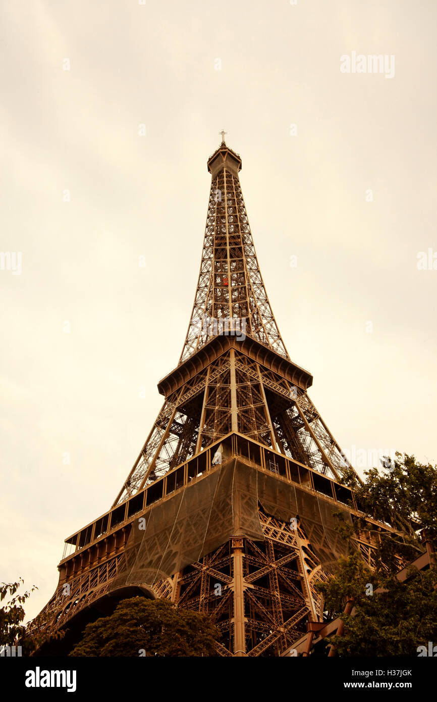 Eiffel tower paris angled hi-res stock photography and images - Alamy