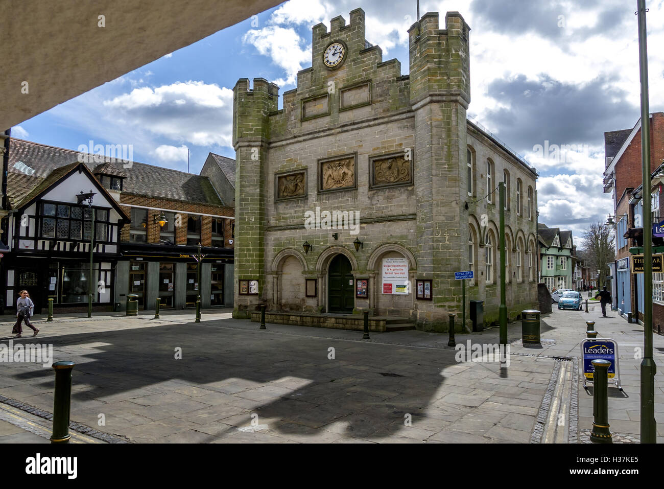 The causeway horsham hi-res stock photography and images - Alamy