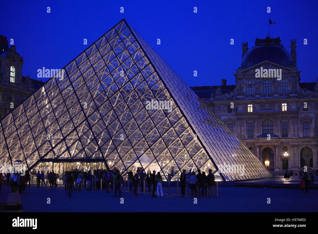 Louvre Museum Musee Night View High Resolution Stock Photography and ...