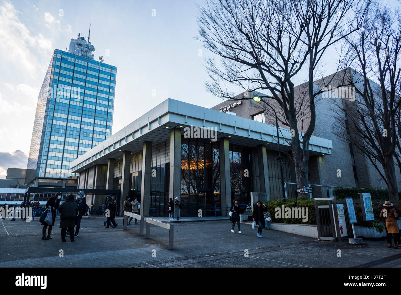 Broadcasting center hi-res stock photography and images - Alamy