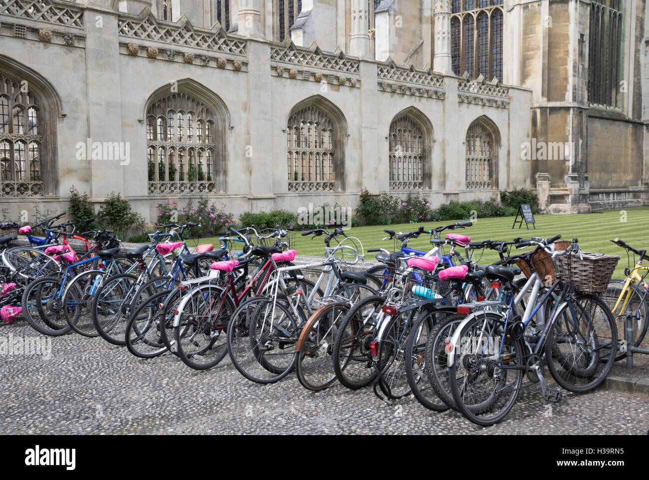 Cycles parked outside King's College, Cambridge, UK Stock Photo - Alamy