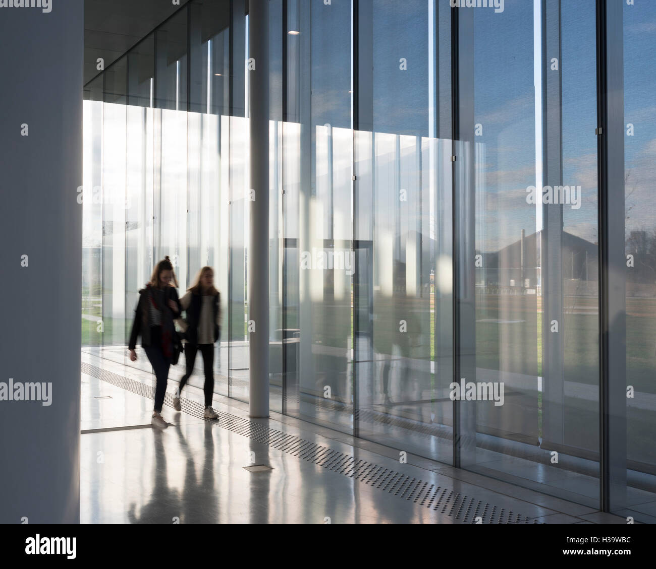 Interior view of the louvre lens hi-res stock photography and images ...