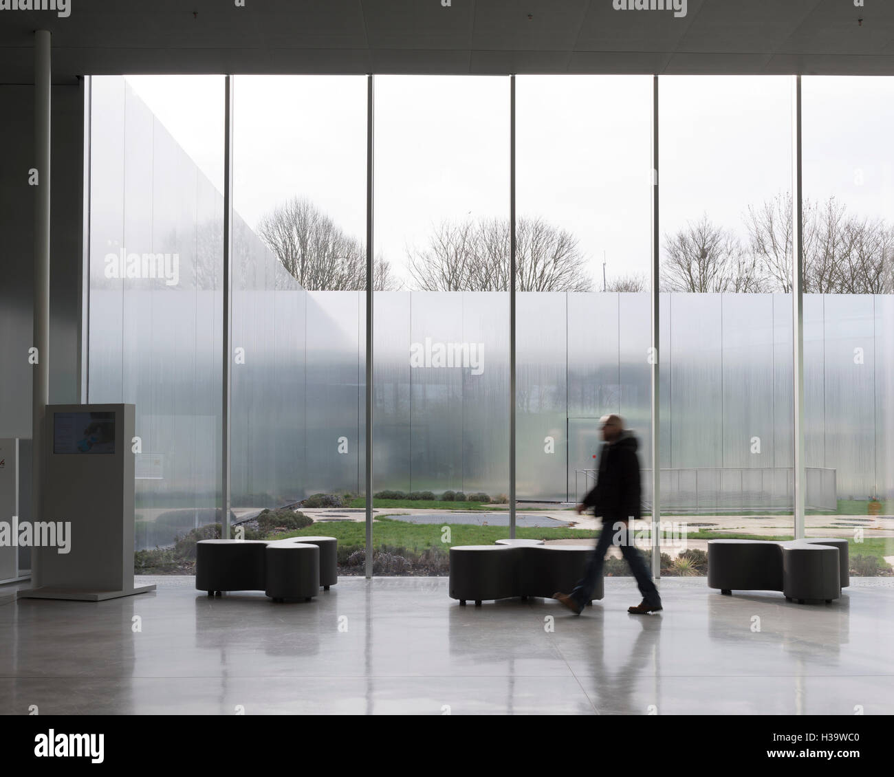 Interior view of the louvre lens hi-res stock photography and images ...