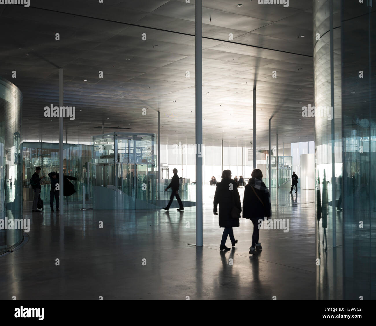 Interior view of the louvre lens hi-res stock photography and images ...