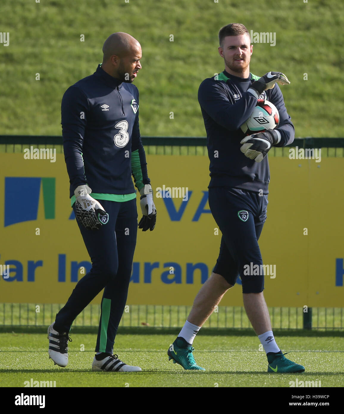 Republic of Ireland goalkeepers Darren Randolf (left) and Ian Lawlor ...
