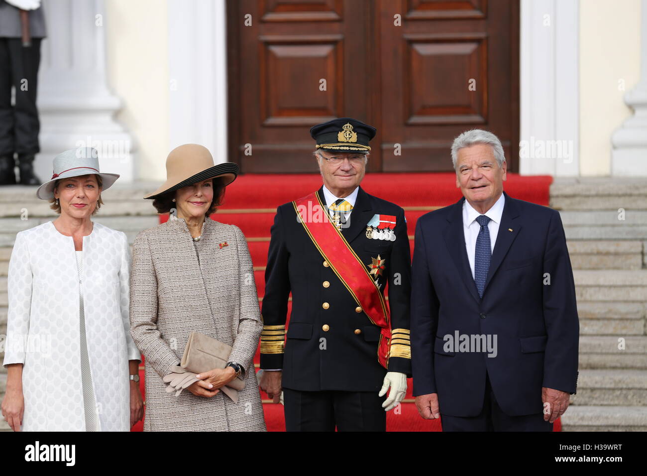 Mrs daniela schadt hi-res stock photography and images - Alamy