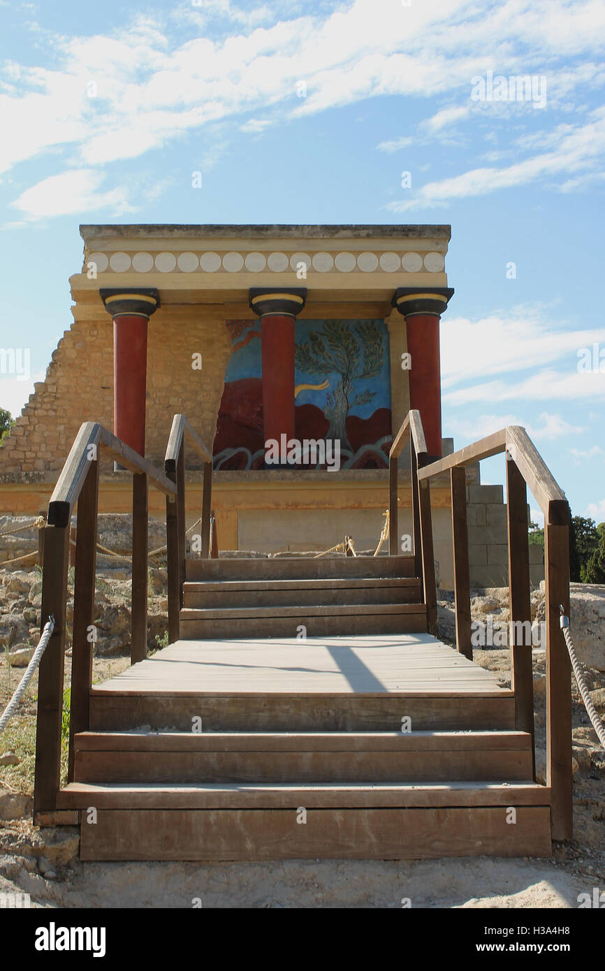 Knossos archaeological minoan ruins on the island of Crete Greece Stock ...