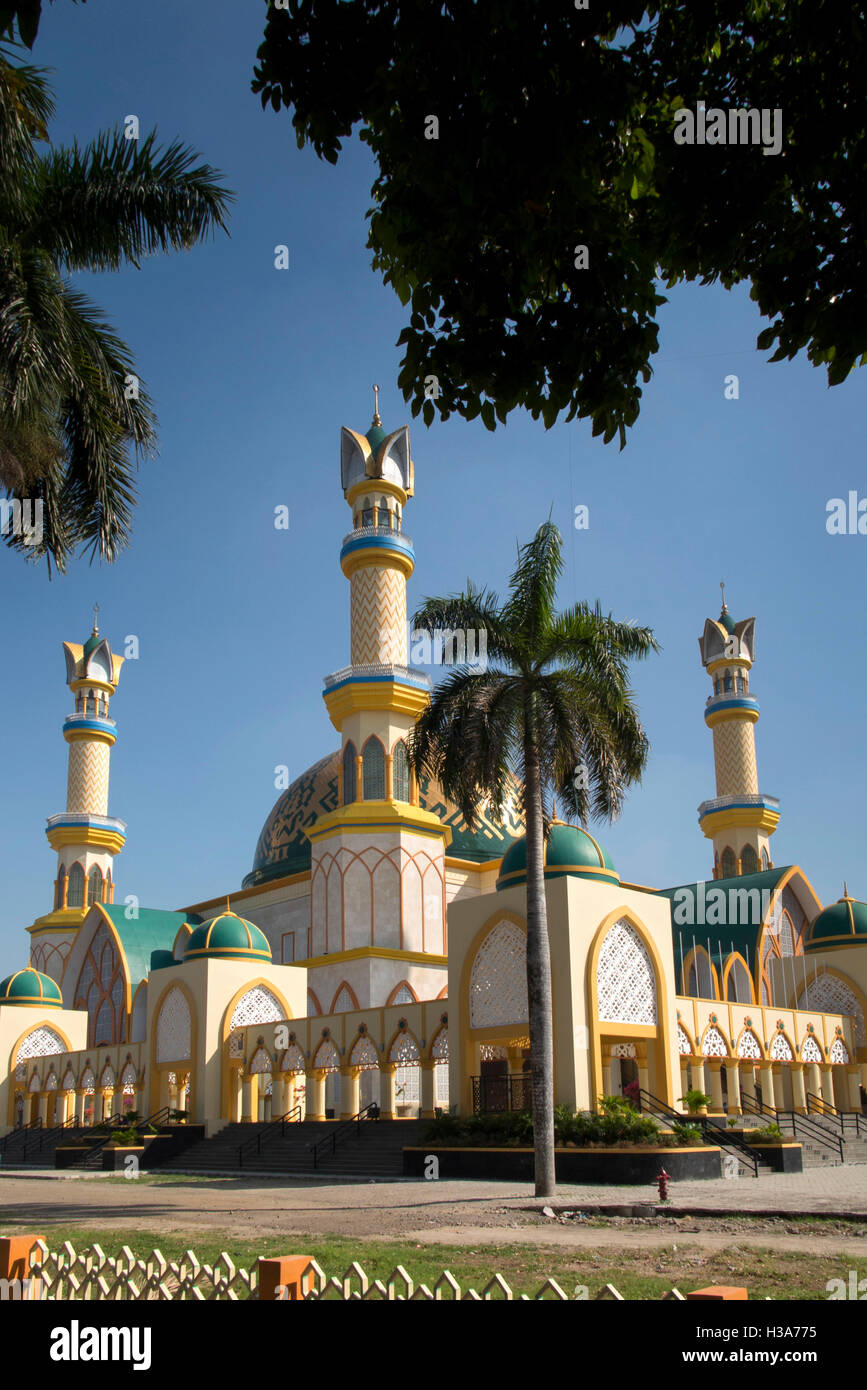 Indonesia, Lombok, Mataram, Jalan Langko, Islamic Centre NTB mosque ...