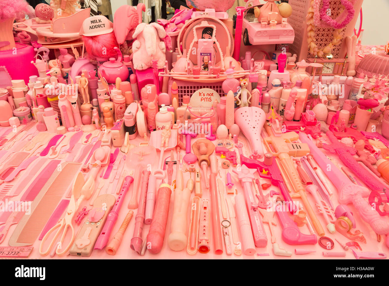 Pink project hi-res stock photography and images - Alamy