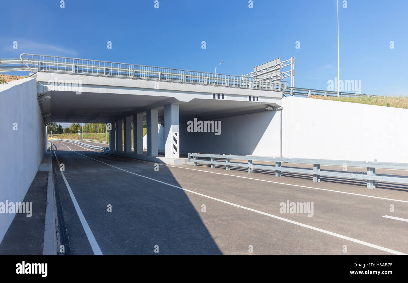 Viaduct through the empty road Stock Photo - Alamy