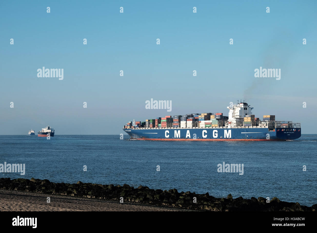CMA CGM container ship sets sail in to the North sea from the Europoort ...