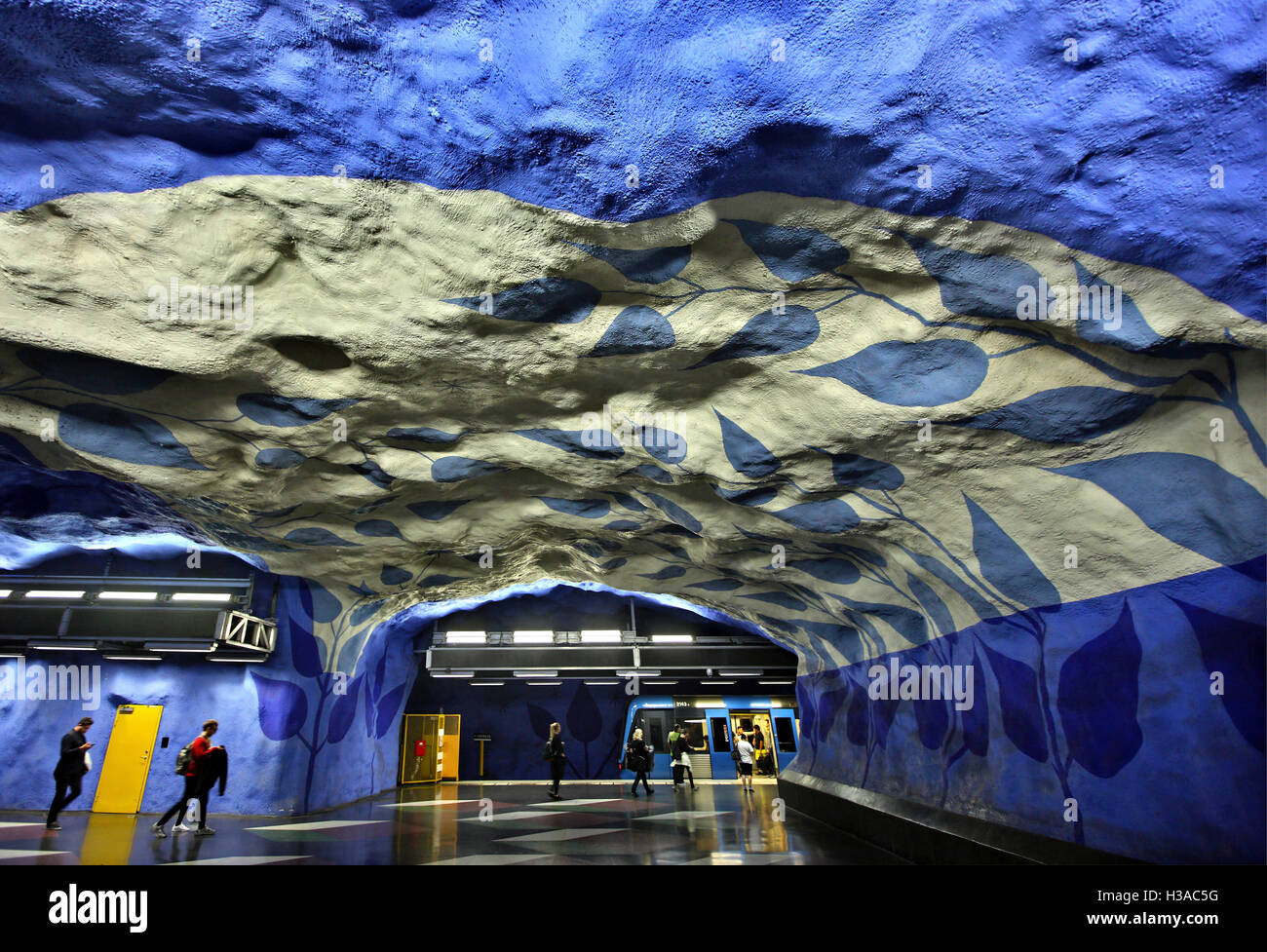 Centralen metro station in hi-res stock photography and images - Alamy