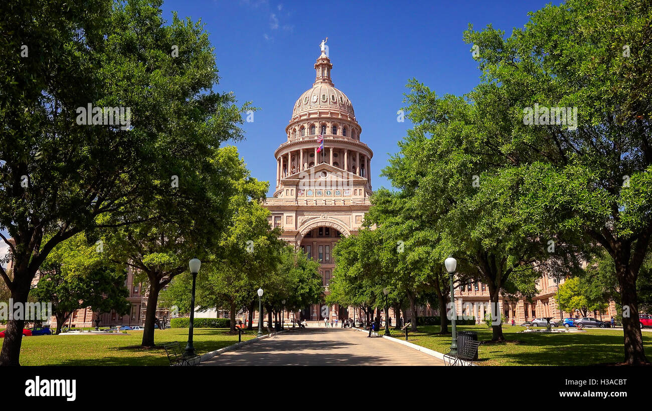 State capitol building in austin hi-res stock photography and images ...