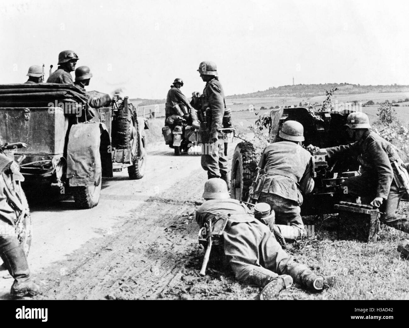 Ww2 german artillery in Black and White Stock Photos & Images - Alamy