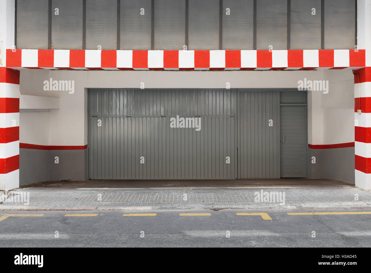 Parking garage closed exit entrance hi-res stock photography and images ...
