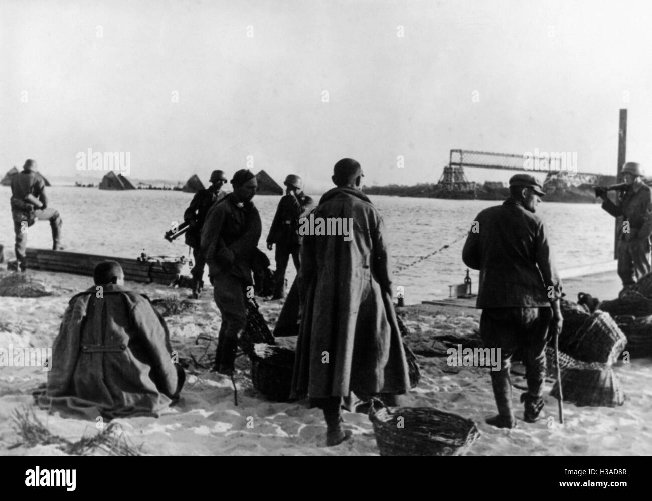 Group nazi prisoners war hi-res stock photography and images - Alamy