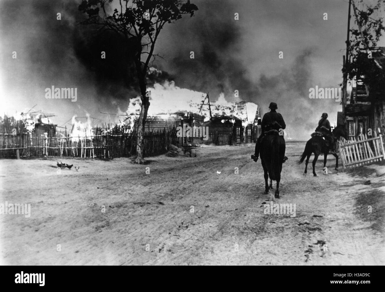 World war ii reconnaissance nazi hi-res stock photography and images ...