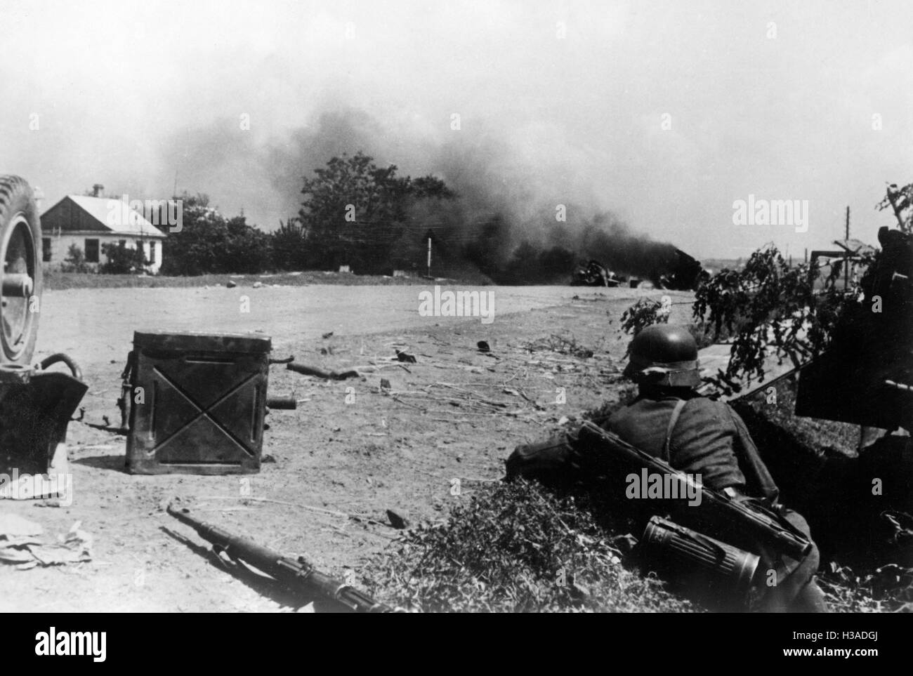German Infantrymen fighting on the Eastern Front, 1941 Stock Photo - Alamy