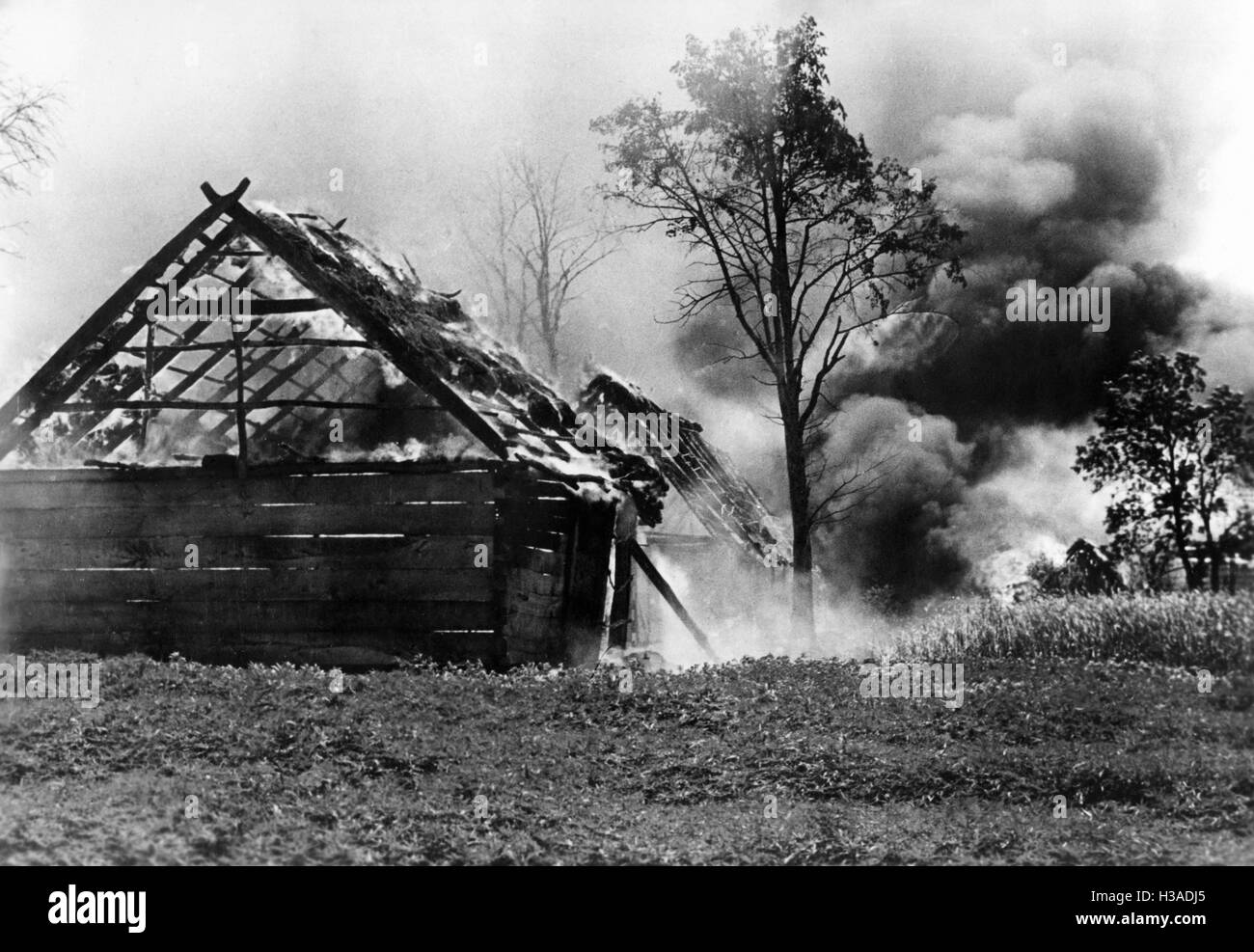 Burning village hi-res stock photography and images - Alamy