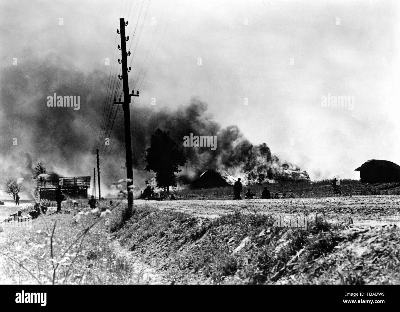 Burning village on the Eastern Front, 1941 Stock Photo - Alamy