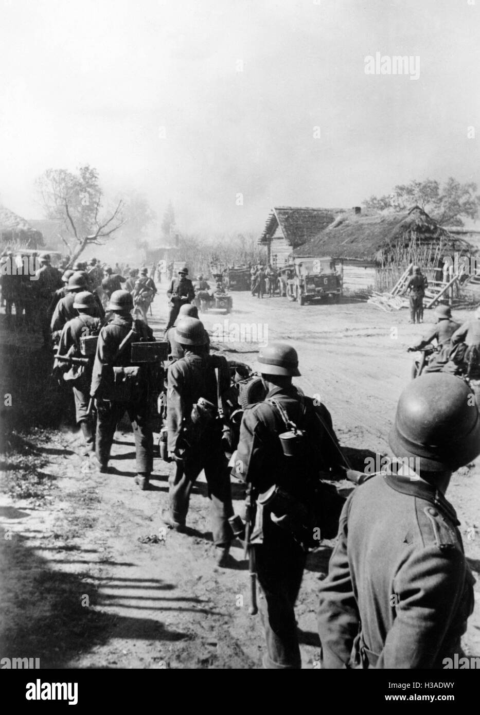 German infantrymen eastern front hi-res stock photography and images ...