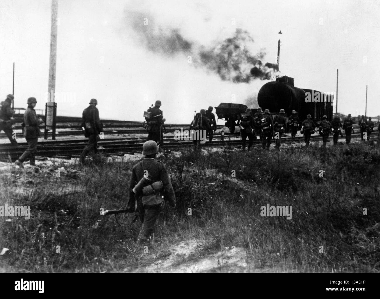 Advancing German troops in Ukraine, 1941 Stock Photo - Alamy