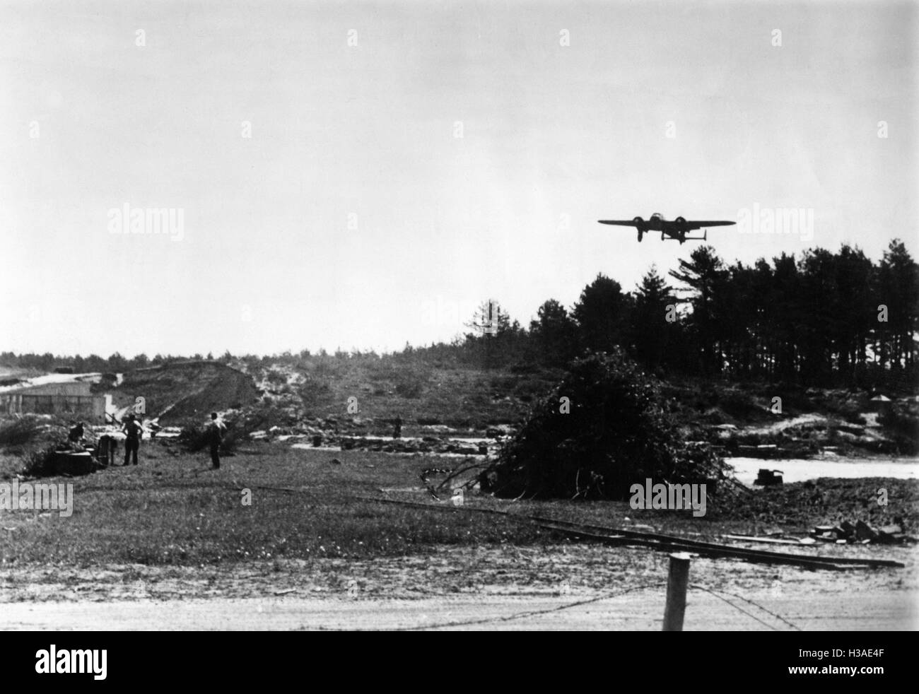 German bombers landing on the Eastern Front, 1941 Stock Photo - Alamy