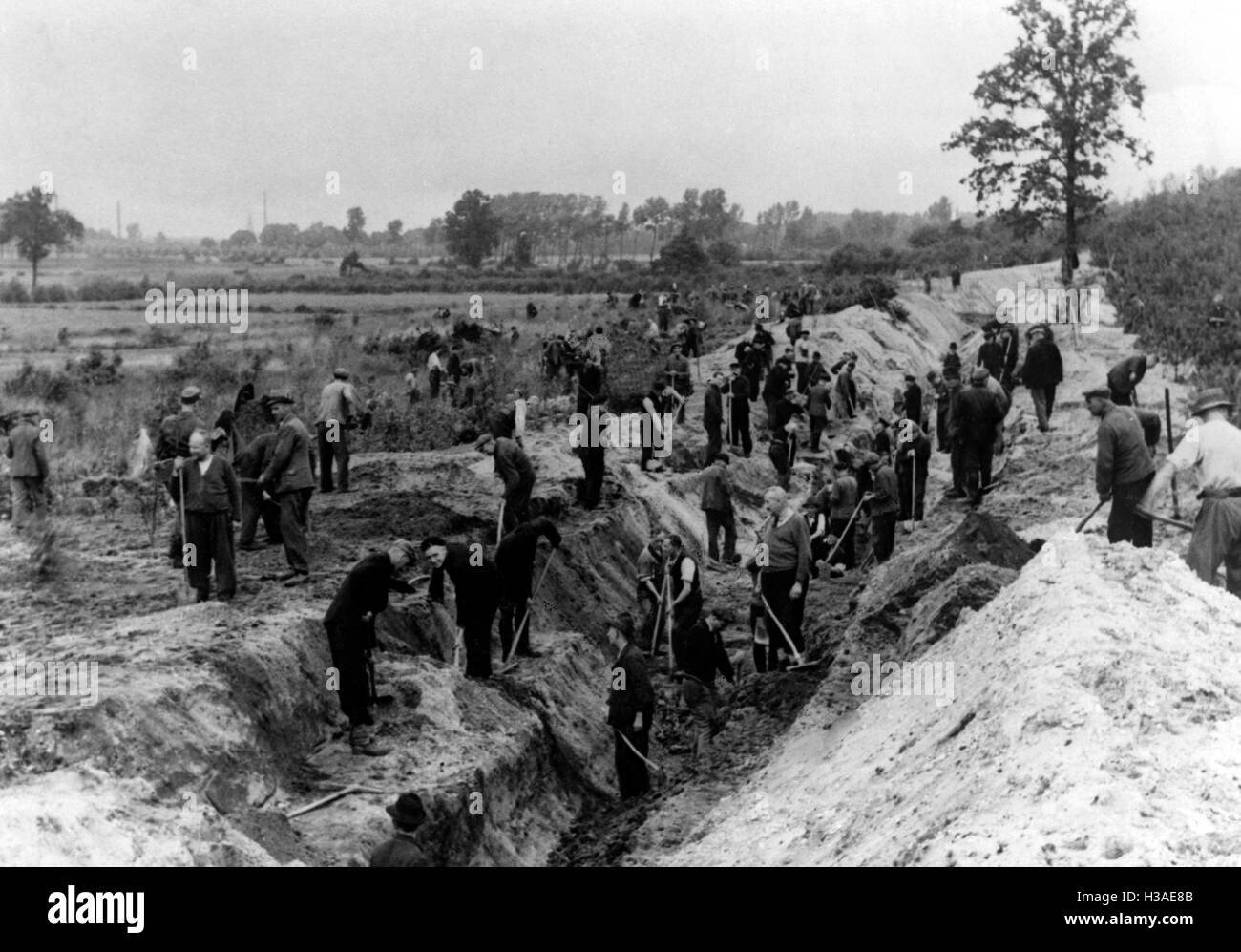 Build an anti tank ditch at the dutch border hi-res stock photography ...