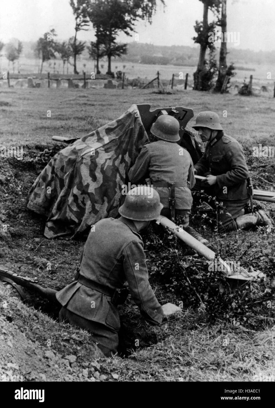 German anti-tank gun position on the Eastern Front, 1944 Stock Photo ...