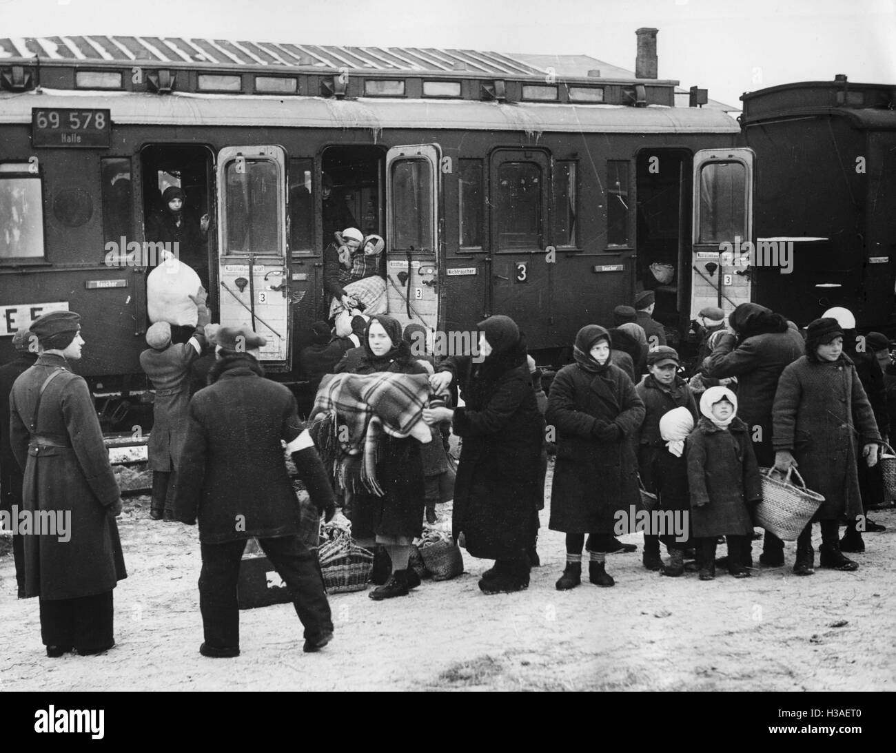 1940 train child Black and White Stock Photos & Images - Alamy