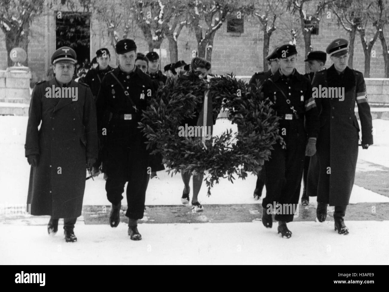 Jose antonio primo de rivera grave hi-res stock photography and images ...