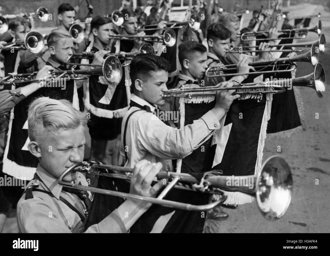 Fanfare Trumpeters High Resolution Stock Photography and Images - Alamy