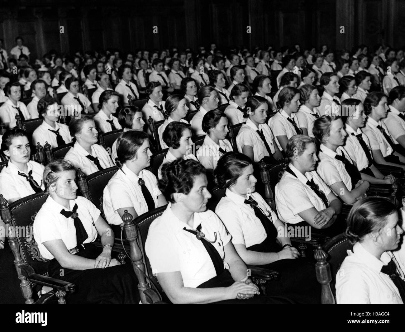BDM leaders in the Berlin City Hall, 1938 Stock Photo - Alamy