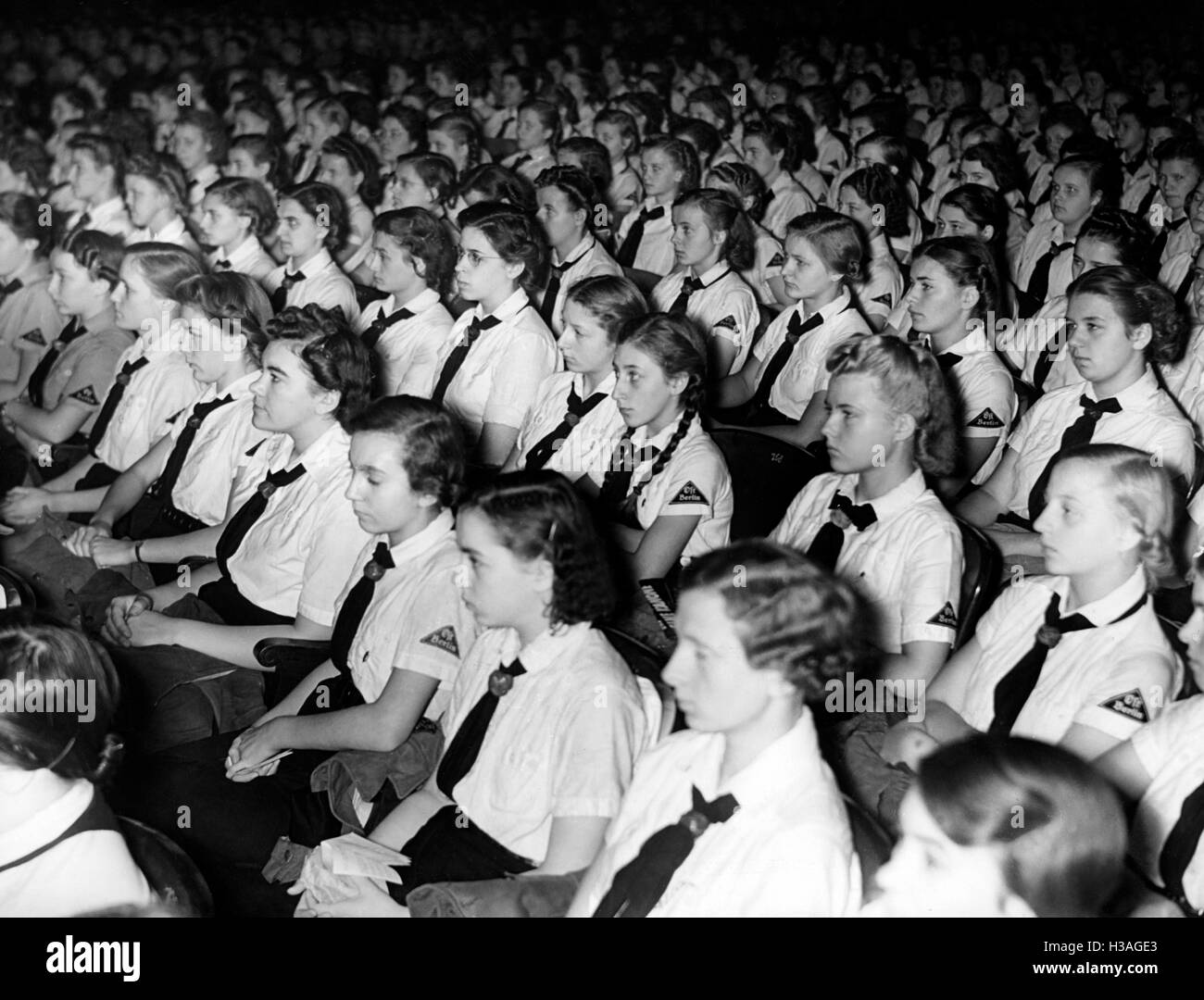 Movie ceremony of the HJ and the BDM in Berlin, 1939 Stock Photo - Alamy