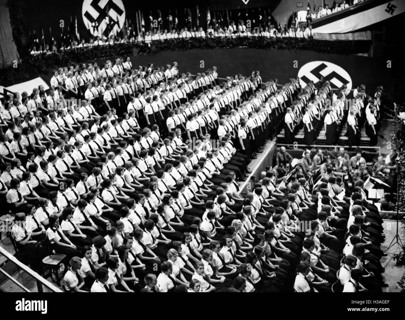 Major music event Black and White Stock Photos & Images - Alamy