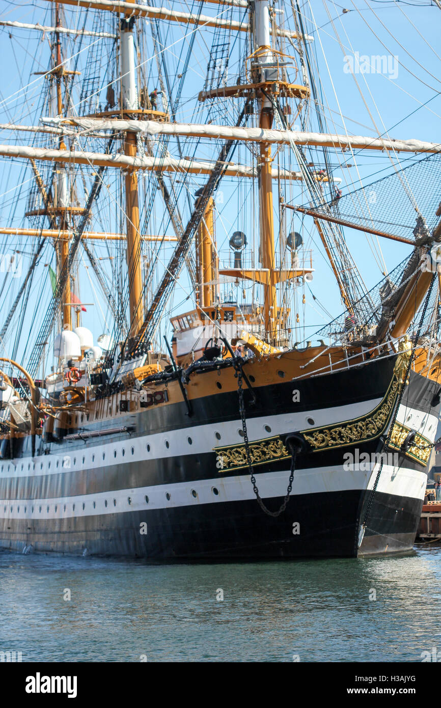 Old War Ships Wood Ships