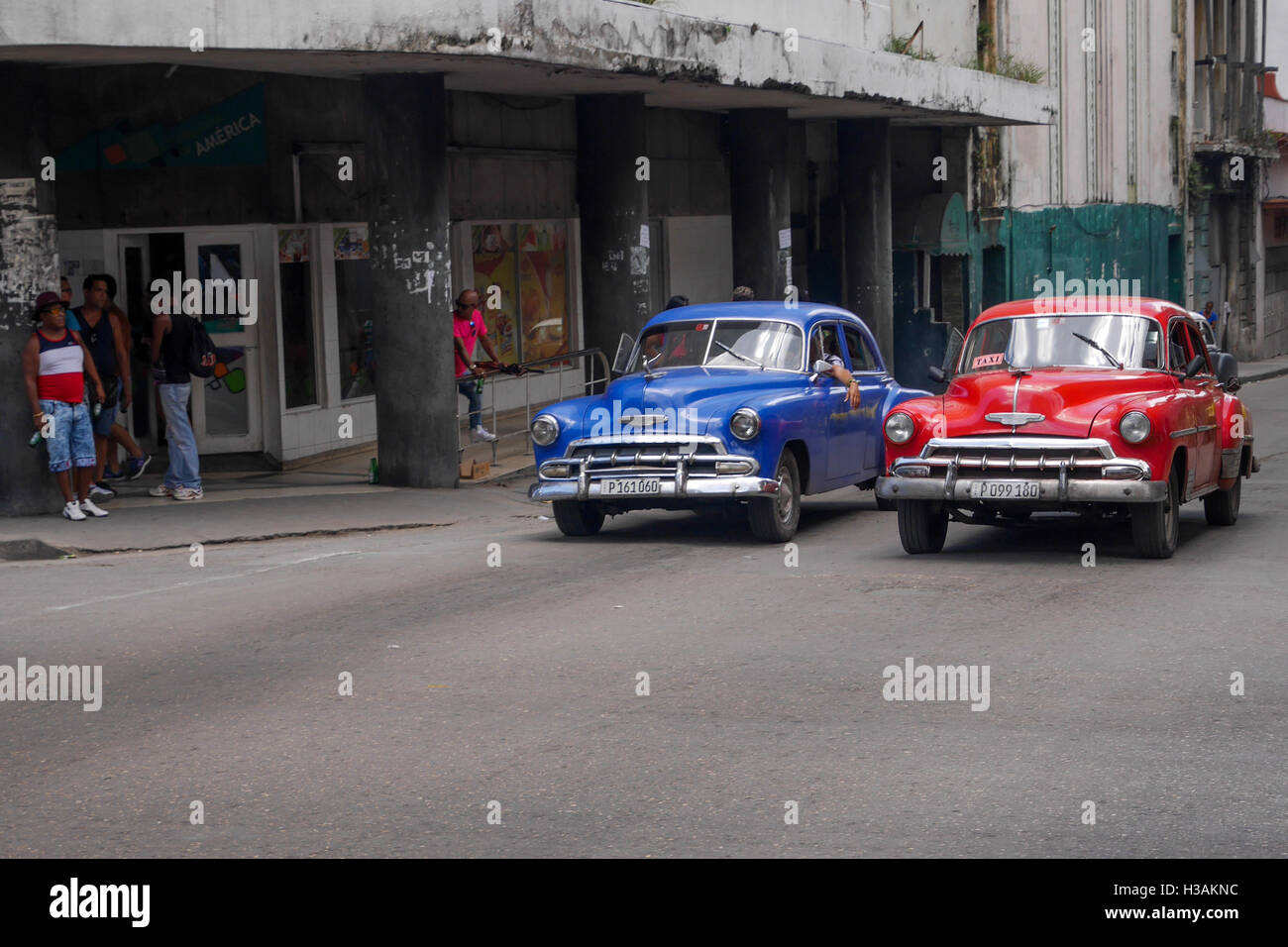 Cuban police car hi-res stock photography and images - Alamy