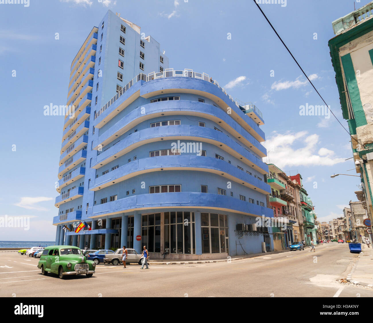 Tallest building in cuba hi-res stock photography and images - Alamy