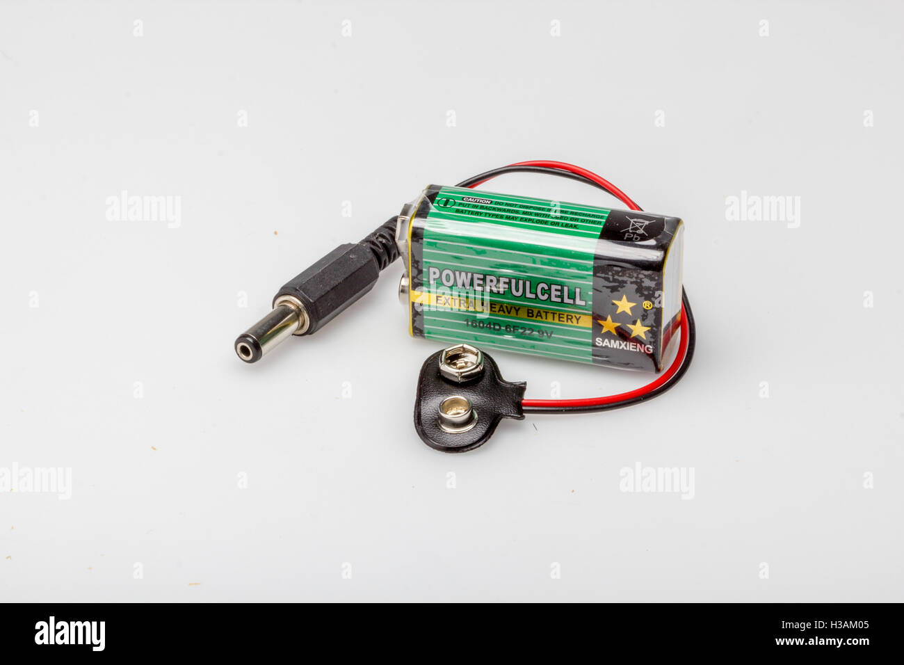 Operating a normal hobby servo motor (rated at 4.8V to 6V) from a 9V to ...