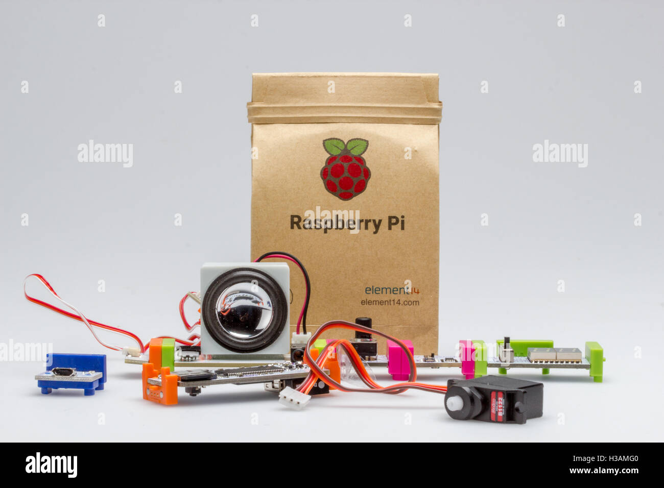Raspberry pi with other electrical devices Stock Photo - Alamy